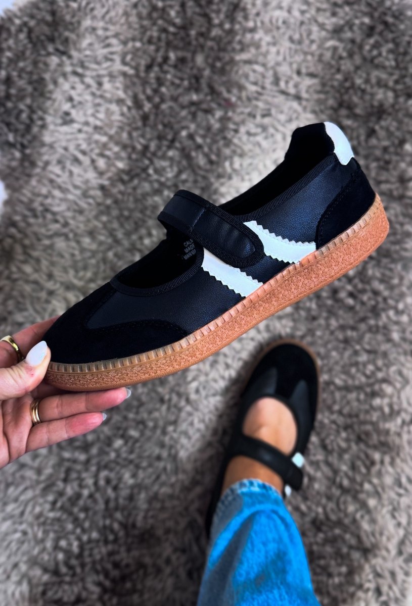 Corky's Black Calm Down Sneakers – Macoma Boutique